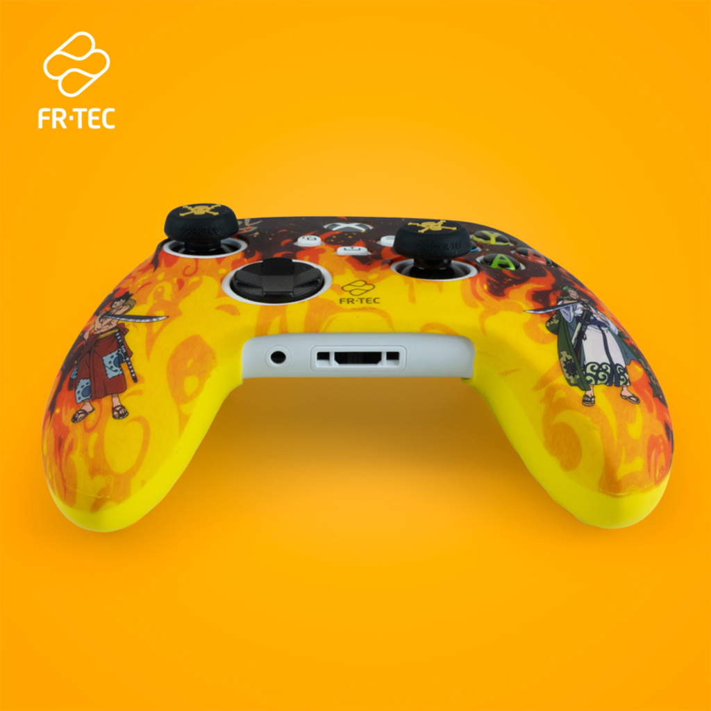 Blade One Piece Silicone Case + Grips for Xbox Controller - OPXBCKFIR ...