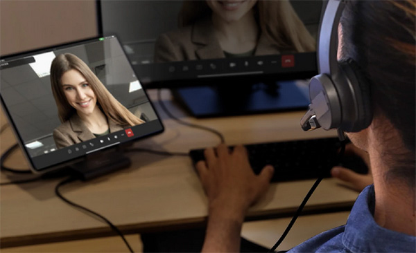 J Create Jts In Docking Station With Stand Pd W Pass Through Jts Mwave